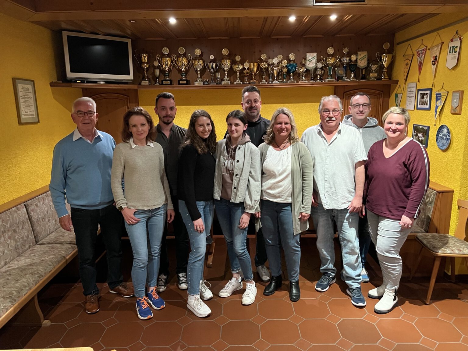 Neuer Gesamtvorstand 2023 – TC Grün-Weiss Zellhausen 1976 e.V.